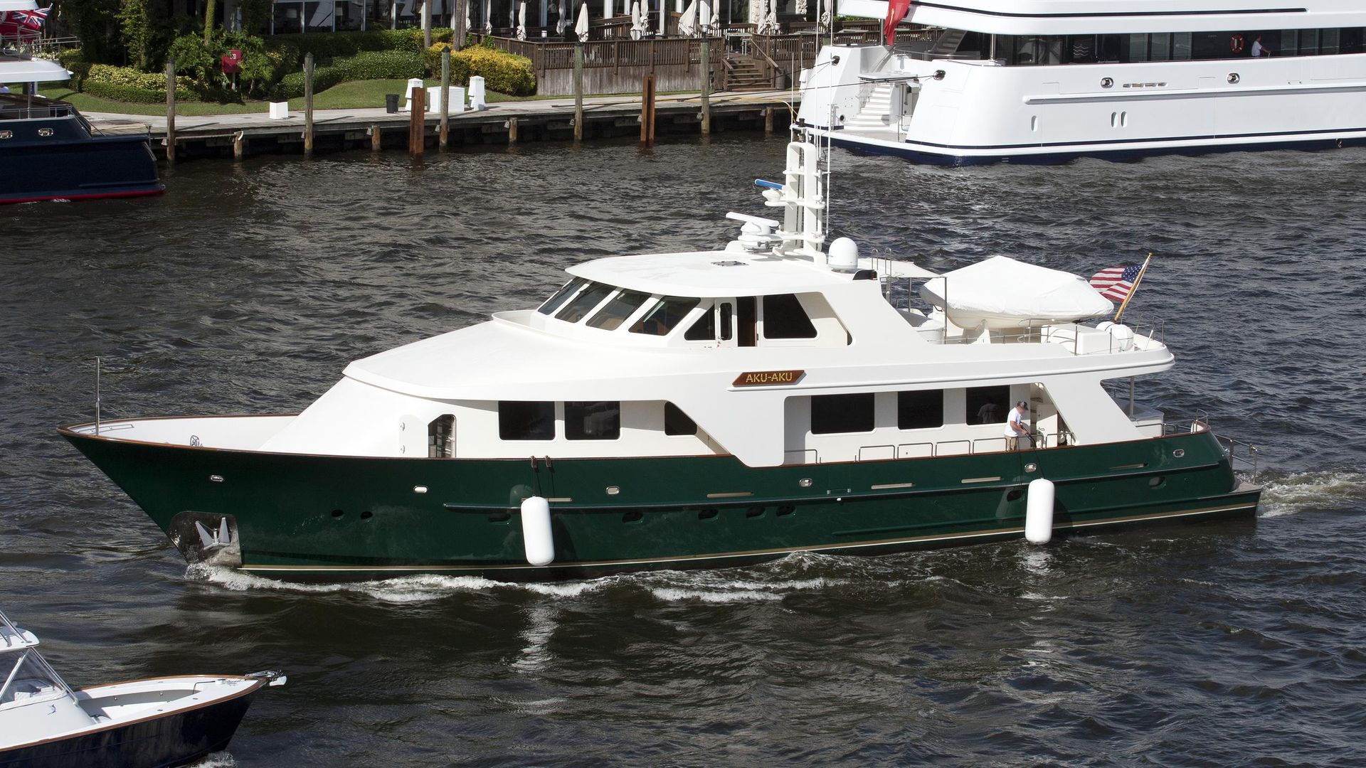 DOZER yacht (Cooper Queenship, 30m, 1993)